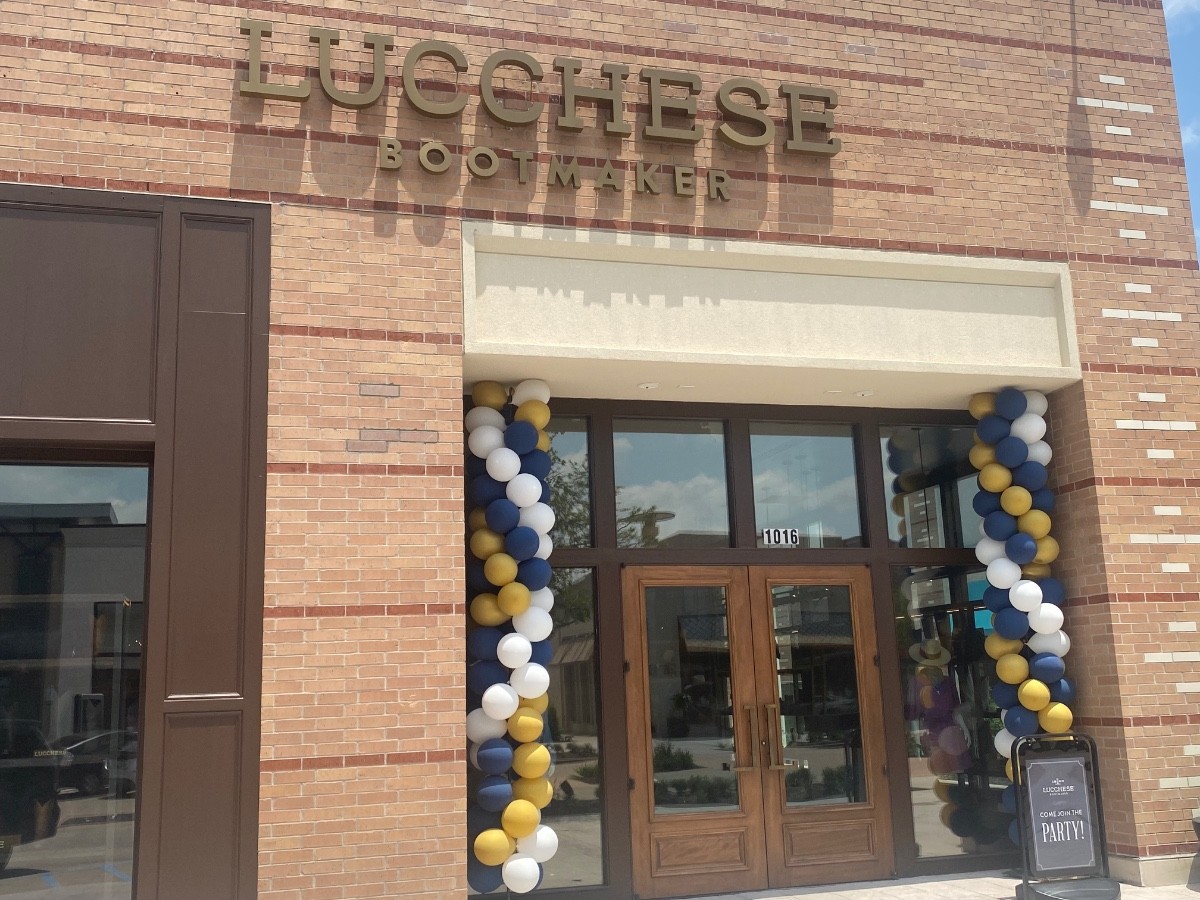 Shopped at Lucchese in First Colony Mall in Sugar Land today. Th